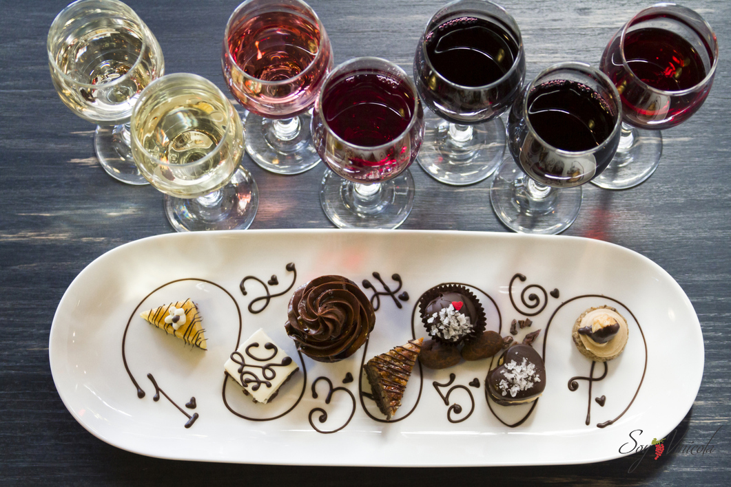 Degustación de vinos, quesos y pastelería de vidriera. - Con todo gusto ...